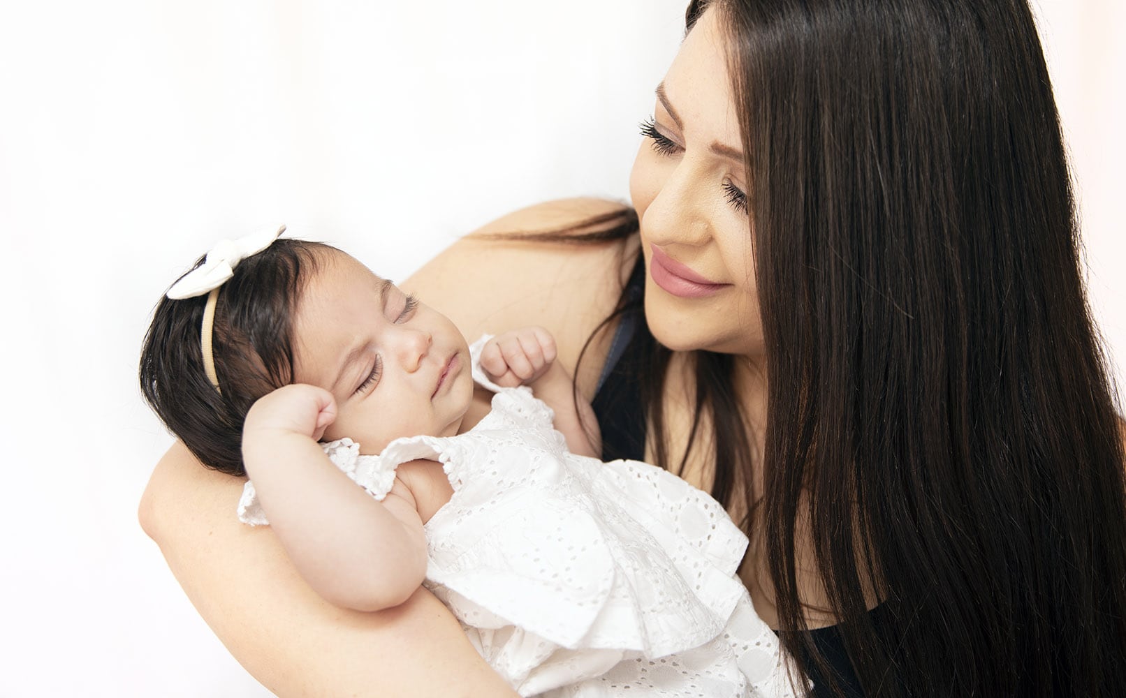 Baby Mirella - Newborn Shoot - SvenStudios